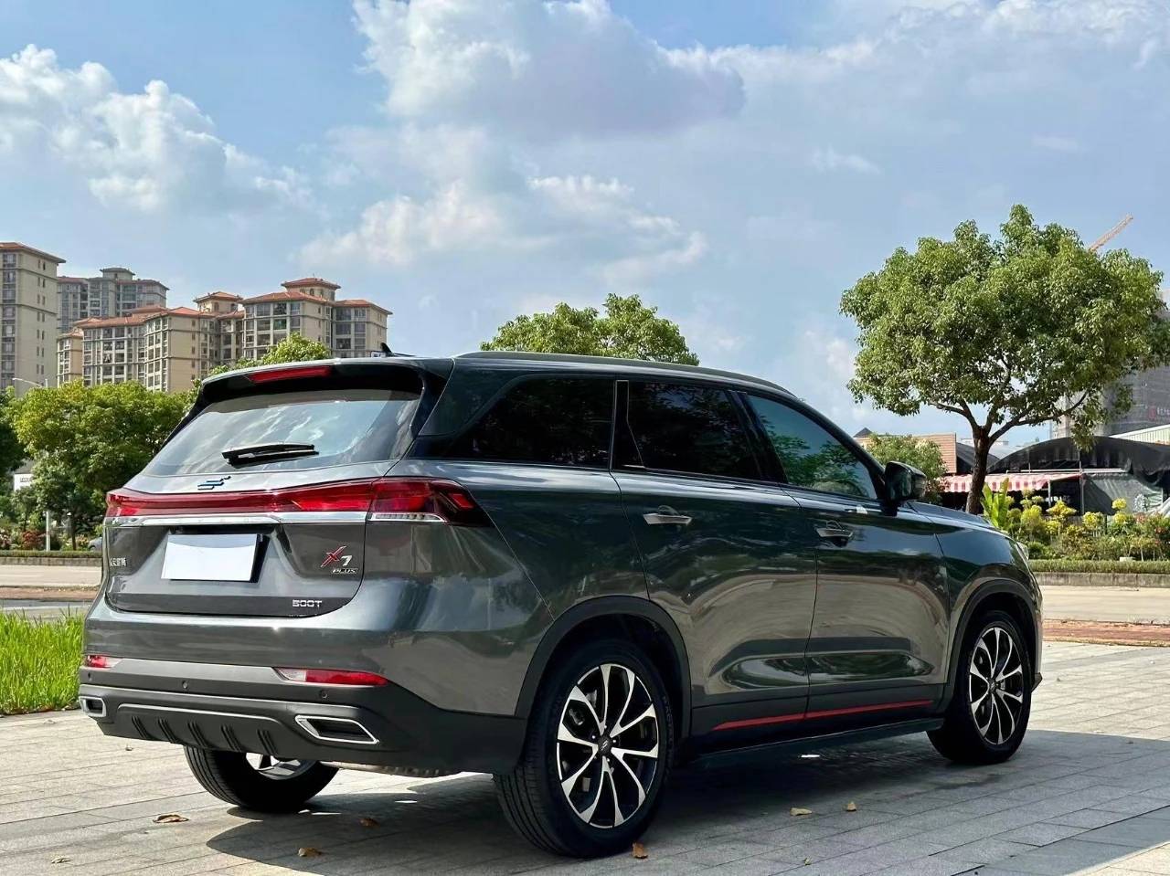 8万惊爆价！5座/7座任选，1.5T+7DCT狂飙188马力，中型SUV劲敌_搜狐汽车_搜狐网