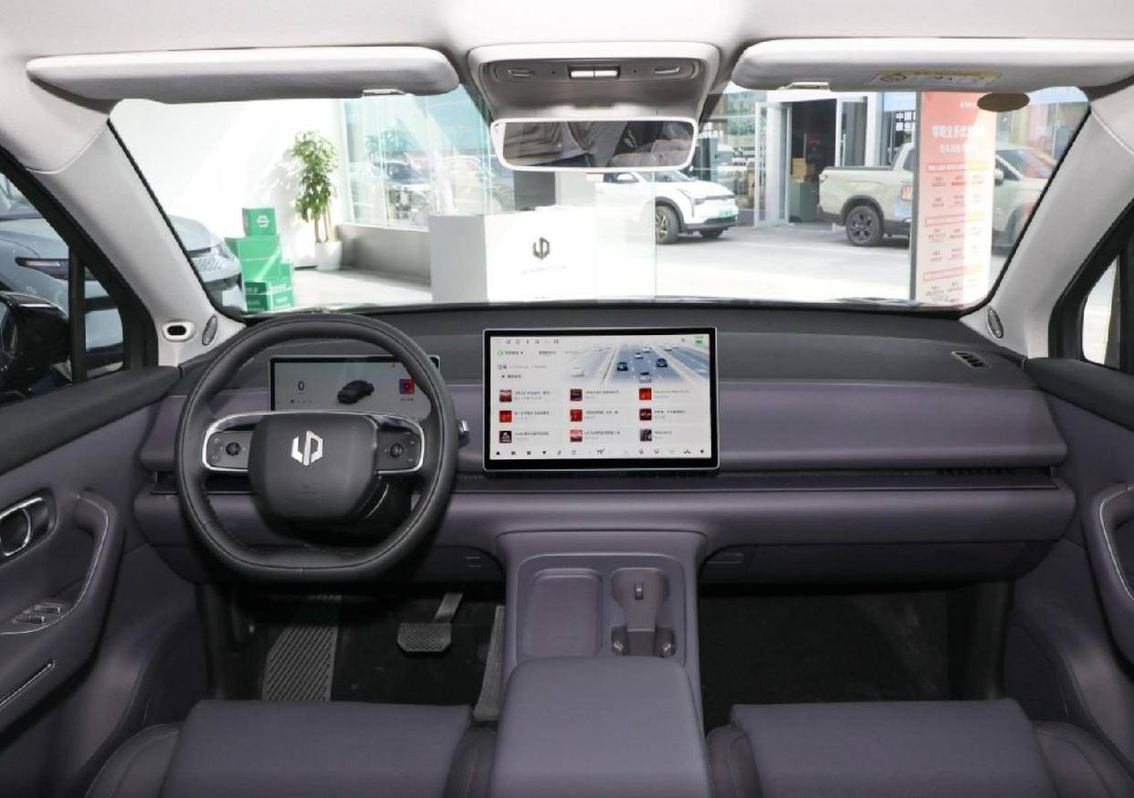 零跑C10上市，定位中型SUV起售12.88万元，对标深蓝S7_搜狐汽车_搜狐网