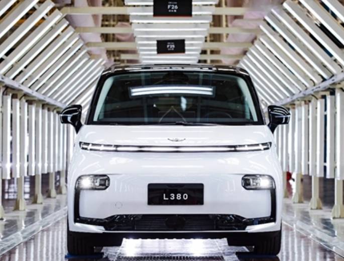 硬刚理想MEGA！吉利MPV L380细节图曝光，有望在四月上市！_搜狐汽车_搜狐网