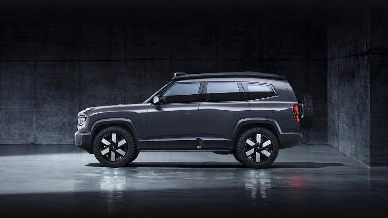 震撼来袭！静态体验深蓝G318硬派SUV高效配置1L油转3.63度电！_搜狐汽车_搜狐网