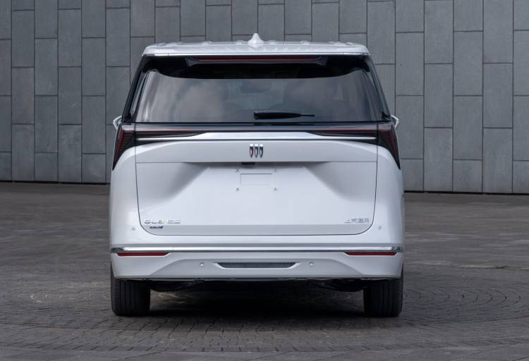 买MPV再等等，别克GL8油混＆插混都来了，最远能跑1370km_搜狐汽车_搜狐网