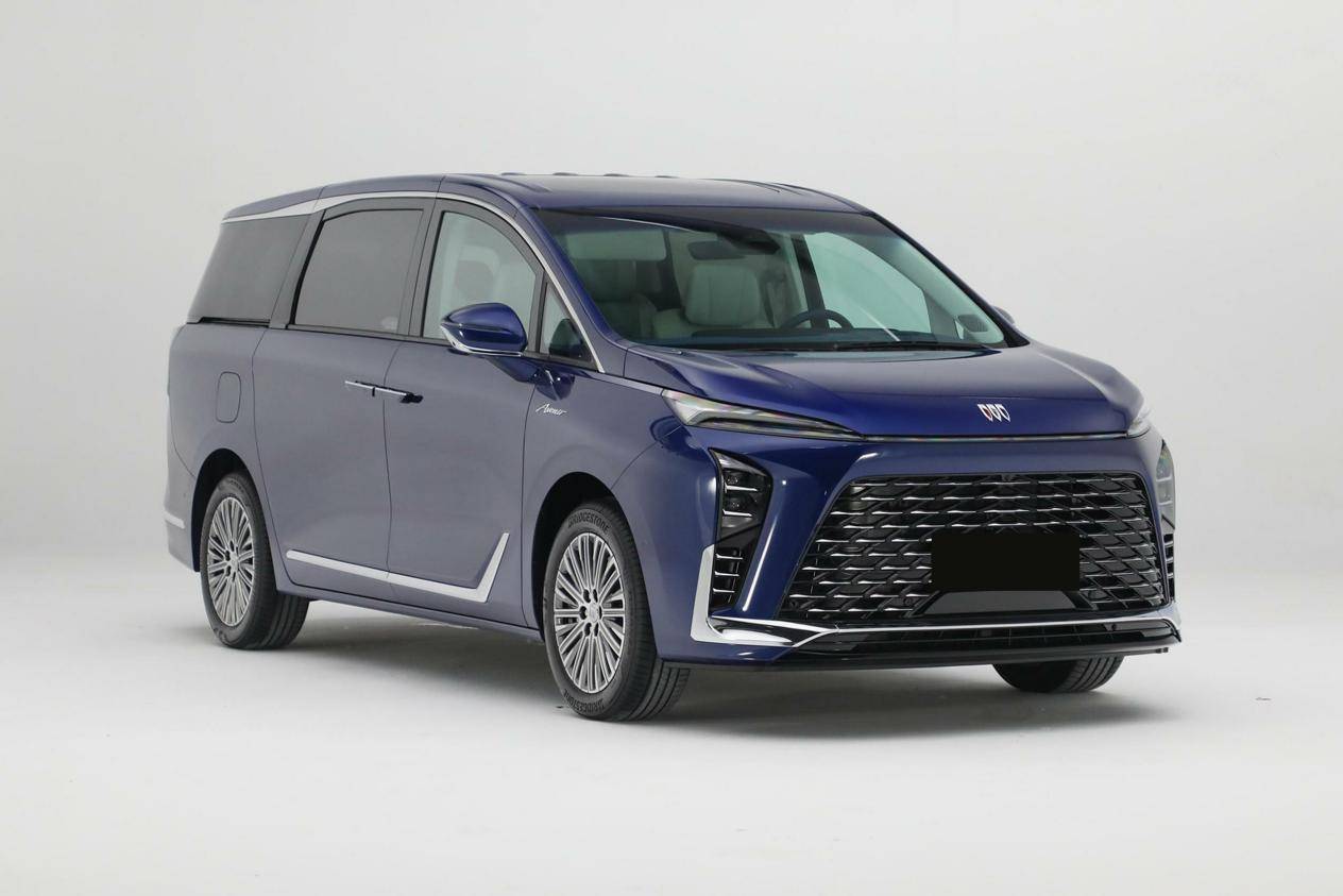 MPV老大哥开始“玩”电了！别克GL8陆尊PHEV正式上市，35.99万起_搜狐汽车_搜狐网