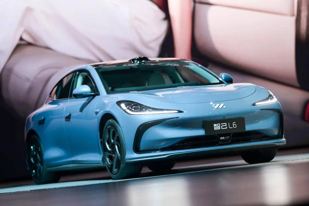 19.99万起！包抄小米SU7，智己L6掀桌子式定价，订单已超2.9万个_搜狐汽车_搜狐网