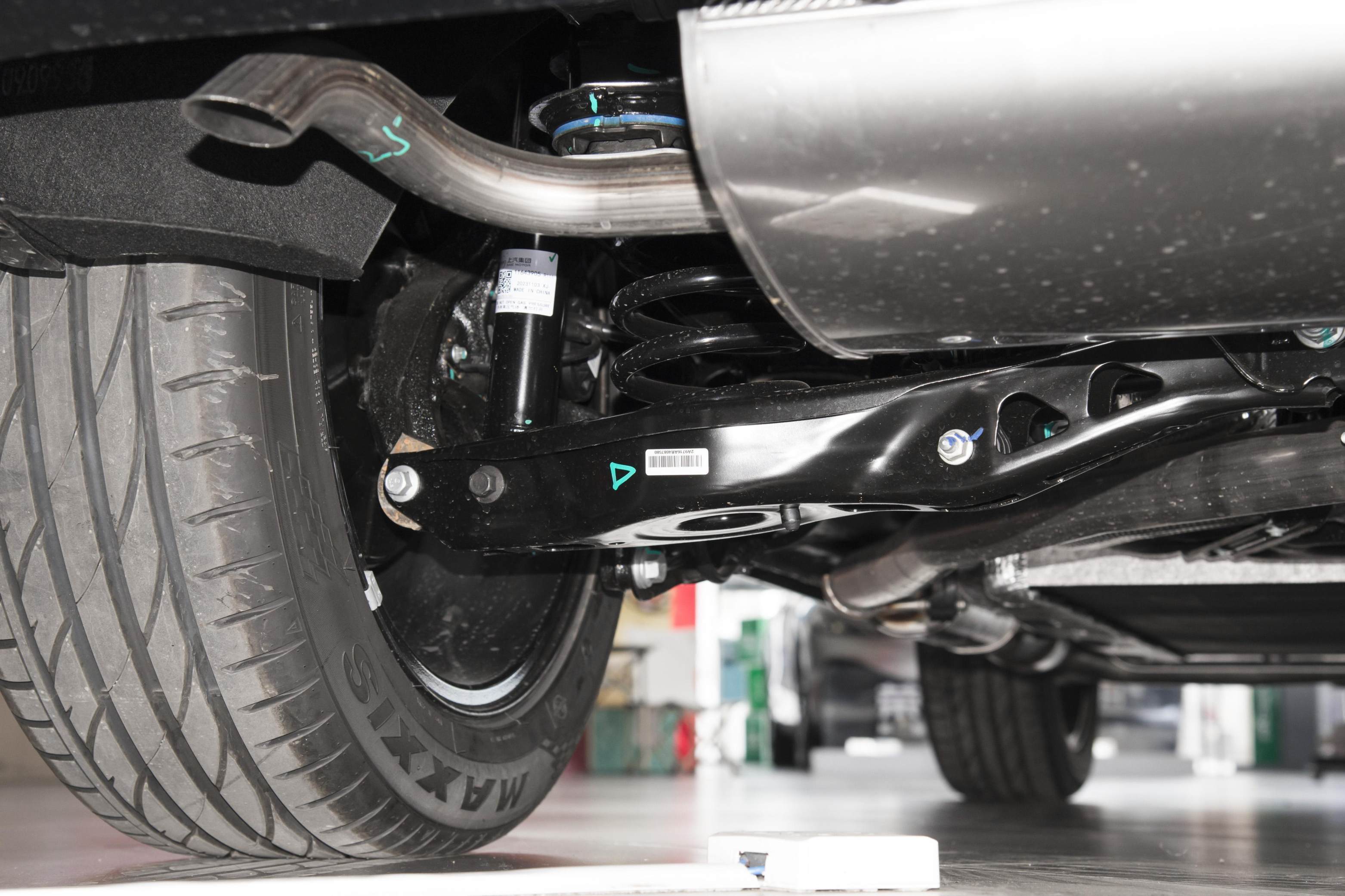 续航1300公里 荣威D5X DMH四款车型怎么选？最值得选的是豪华版？_搜狐汽车_搜狐网