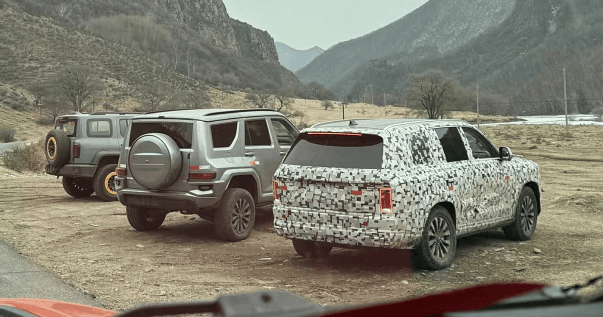 坦克800最新谍照，3.0T V6插混比仰望U8还厉害？_搜狐汽车_搜狐网