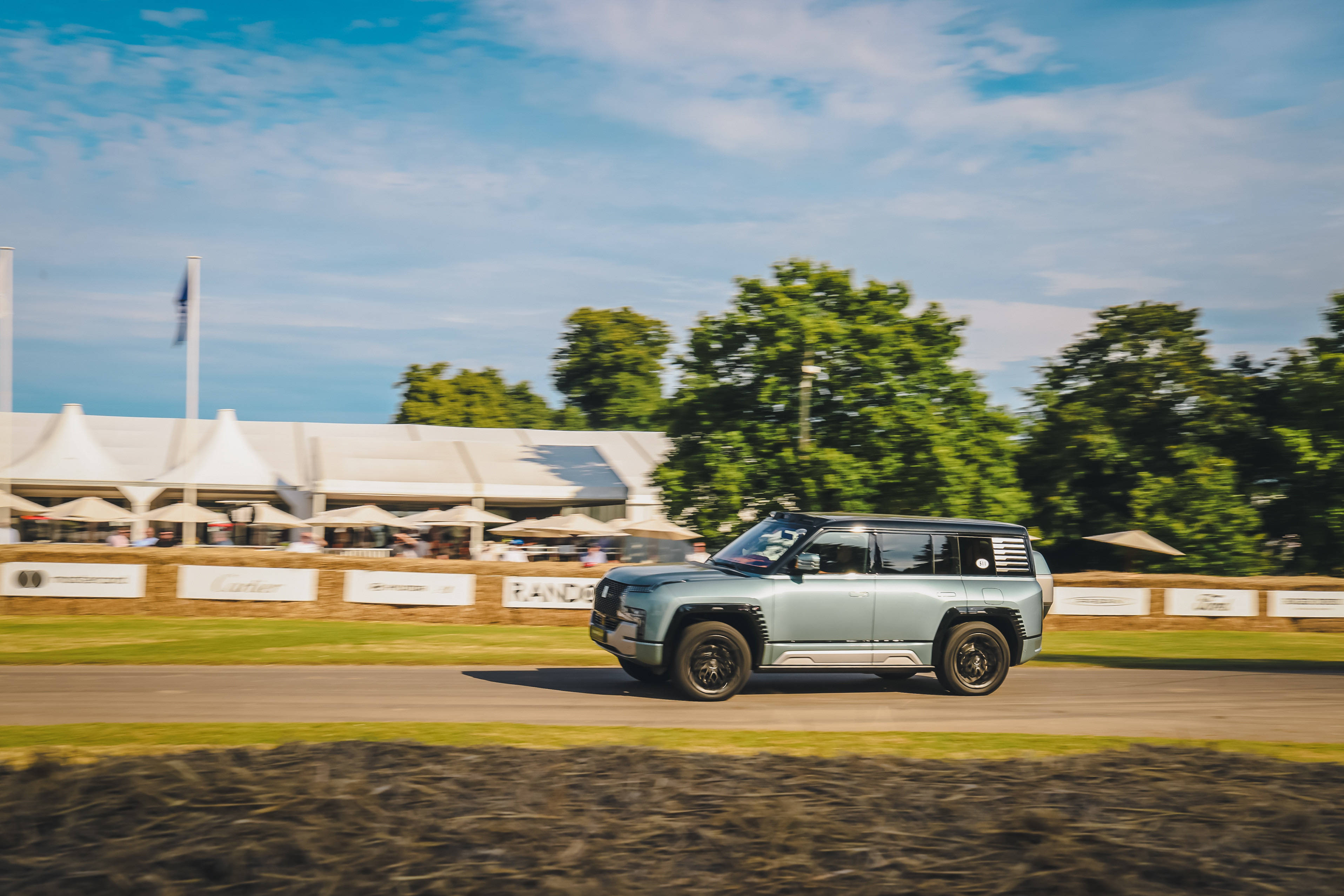 不输海外老炮儿，仰望U8代表中国汽车“秀肌肉”_搜狐汽车_搜狐网