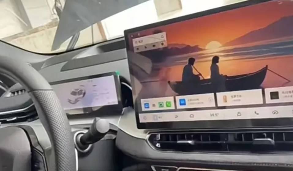 2025款吉利星瑞内饰谍照曝光，预计本月中旬或月底上市_搜狐汽车_搜狐网