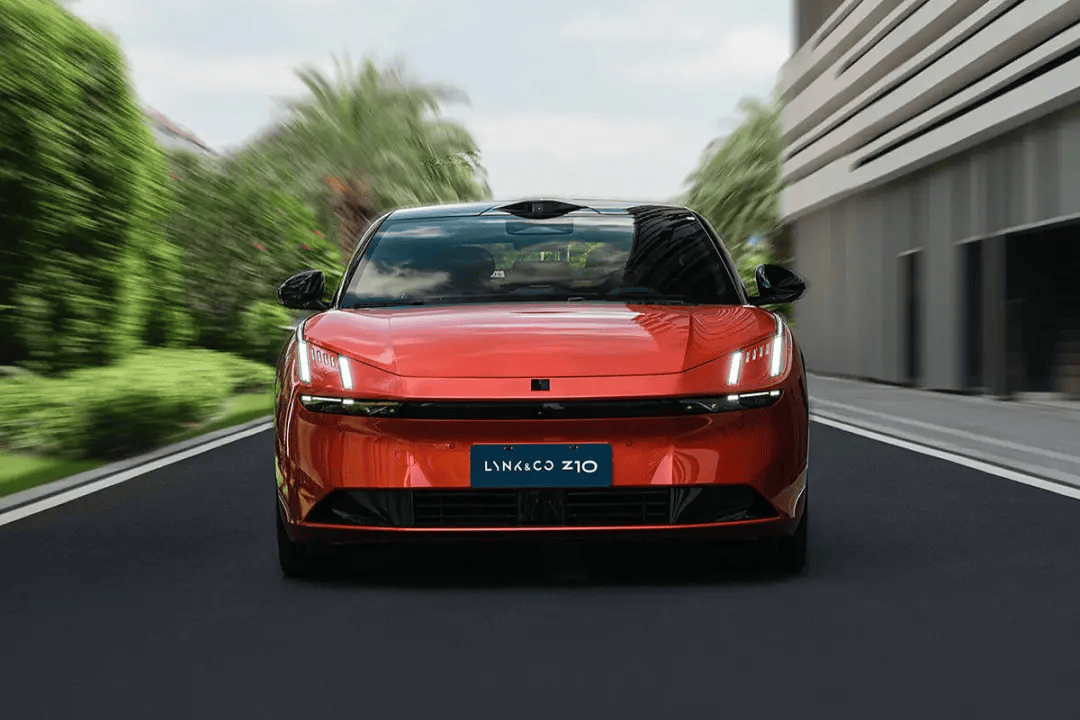 限时19.68万元起！带电竞椅的领克纯电Z10上市