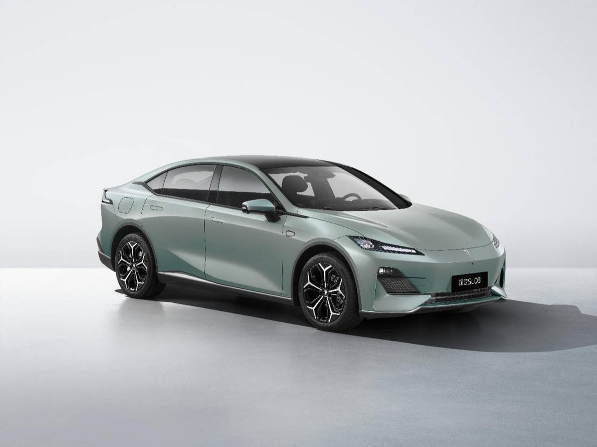 2025款SL03焕新上市，与深蓝L07组成双轿车产品阵容_搜狐汽车_搜狐网