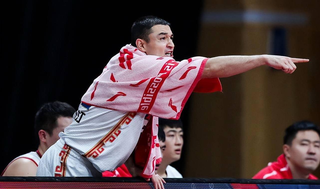 今晚！CBA战3场，CCTV5直播，北京北控送最水总冠军四川4连败？_外援_本土_广厦