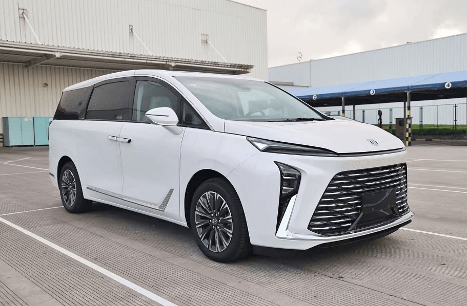 配彩电和沙发？全新别克GL8陆尊上市时间确定！_搜狐汽车_搜狐网