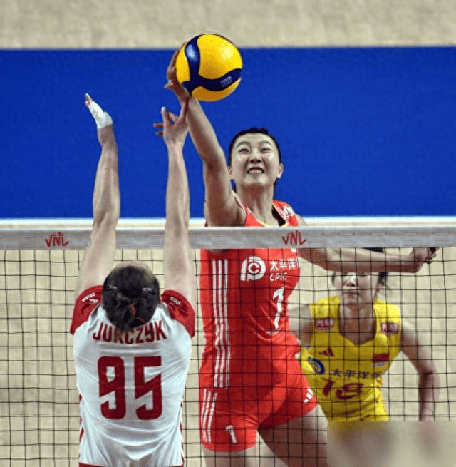 CCTV5终于直播女排联赛了，今天排超A级4场B级3场，CBA直播变录播_比赛_赛事_主攻手