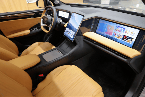 吉利银河L7：15万级别智能电混SUV的“宠妻”神车_搜狐汽车_搜狐网