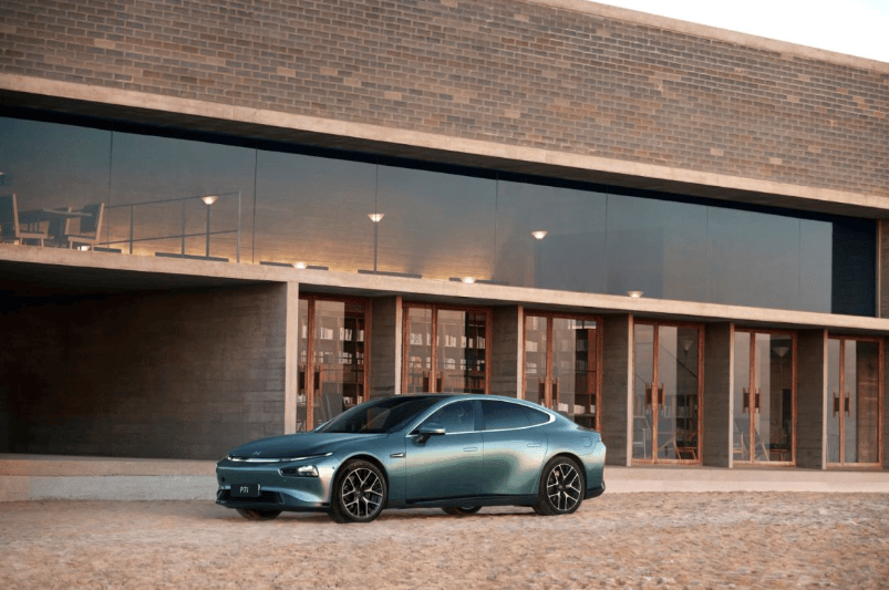 小鹏P7i 702 Pro 限时优惠仅售20.49万起，重新定义智能纯电轿跑市场_搜狐汽车_搜狐网