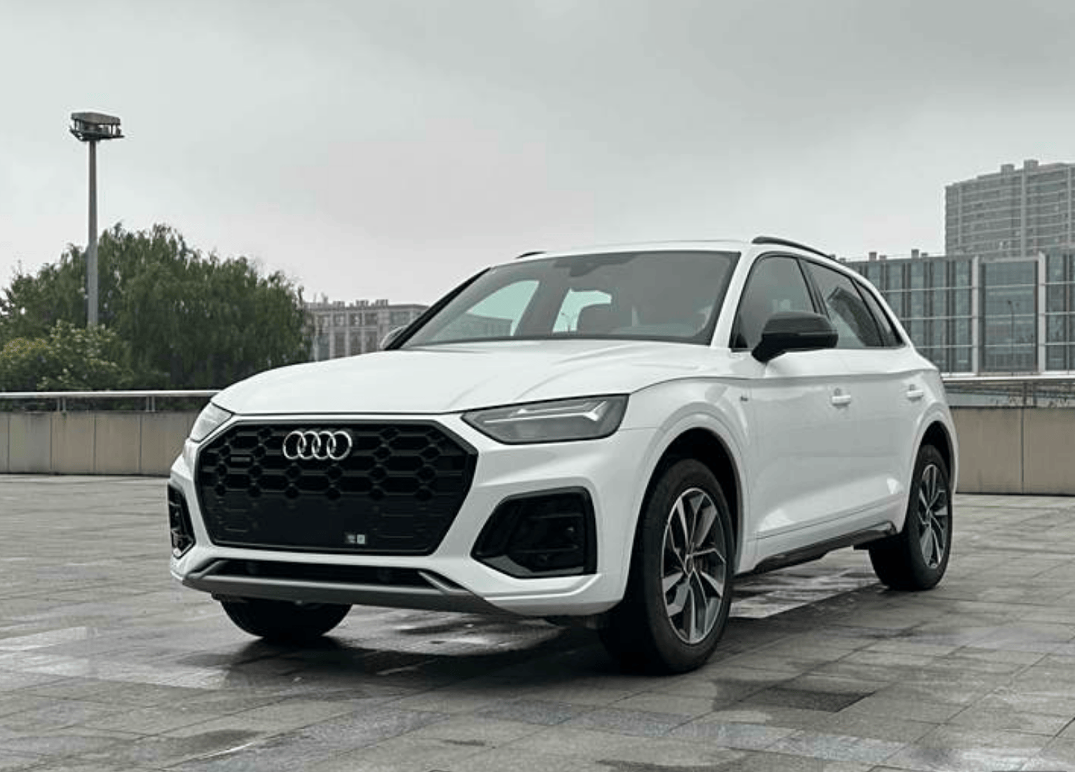 奥迪Q5L已经跌至28万，优惠幅度达12万，家用性价比确实高_搜狐汽车_搜狐网