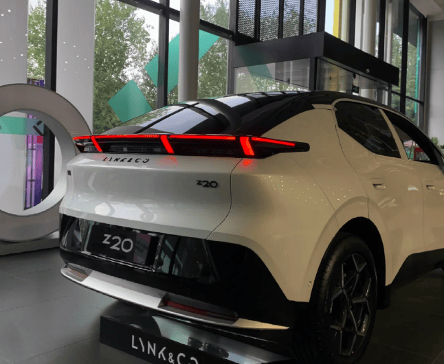 实力与颜值并存，领克Z20无愧年轻人的优选座驾！_搜狐汽车_搜狐网