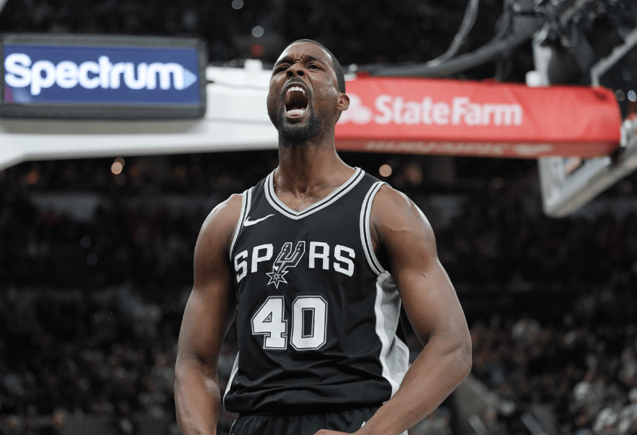 大器晚成，32岁巴恩斯爆发，创造NBA77年来独一无二的纪录_马刺队_比赛_赛季