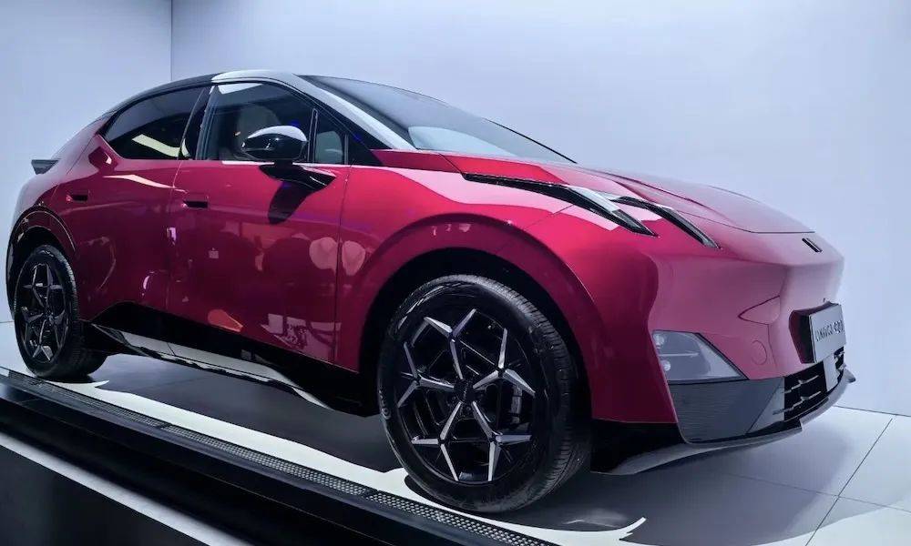 极氪X的马甲？领克Z20上市限时价13.59万元起_搜狐汽车_搜狐网