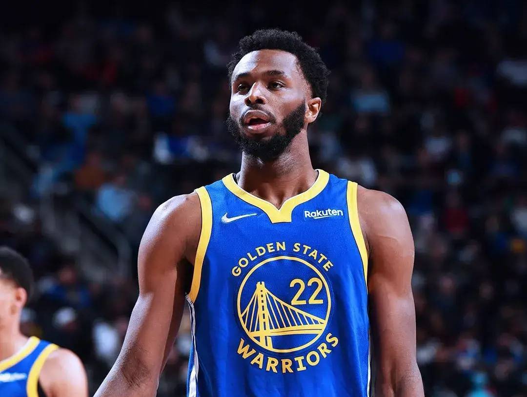 NBA ：勇士队109比105战胜太阳，一战看清这5名球员的实力，威金斯还需努力_投篮_比赛