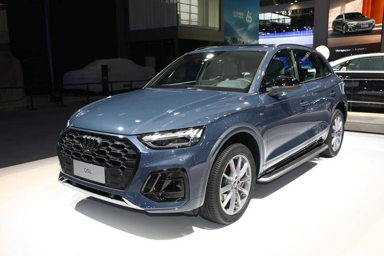 2025款奥迪Q5L：10.9英寸大屏幕，动力一绝，内饰科技感拉满_搜狐汽车_搜狐网