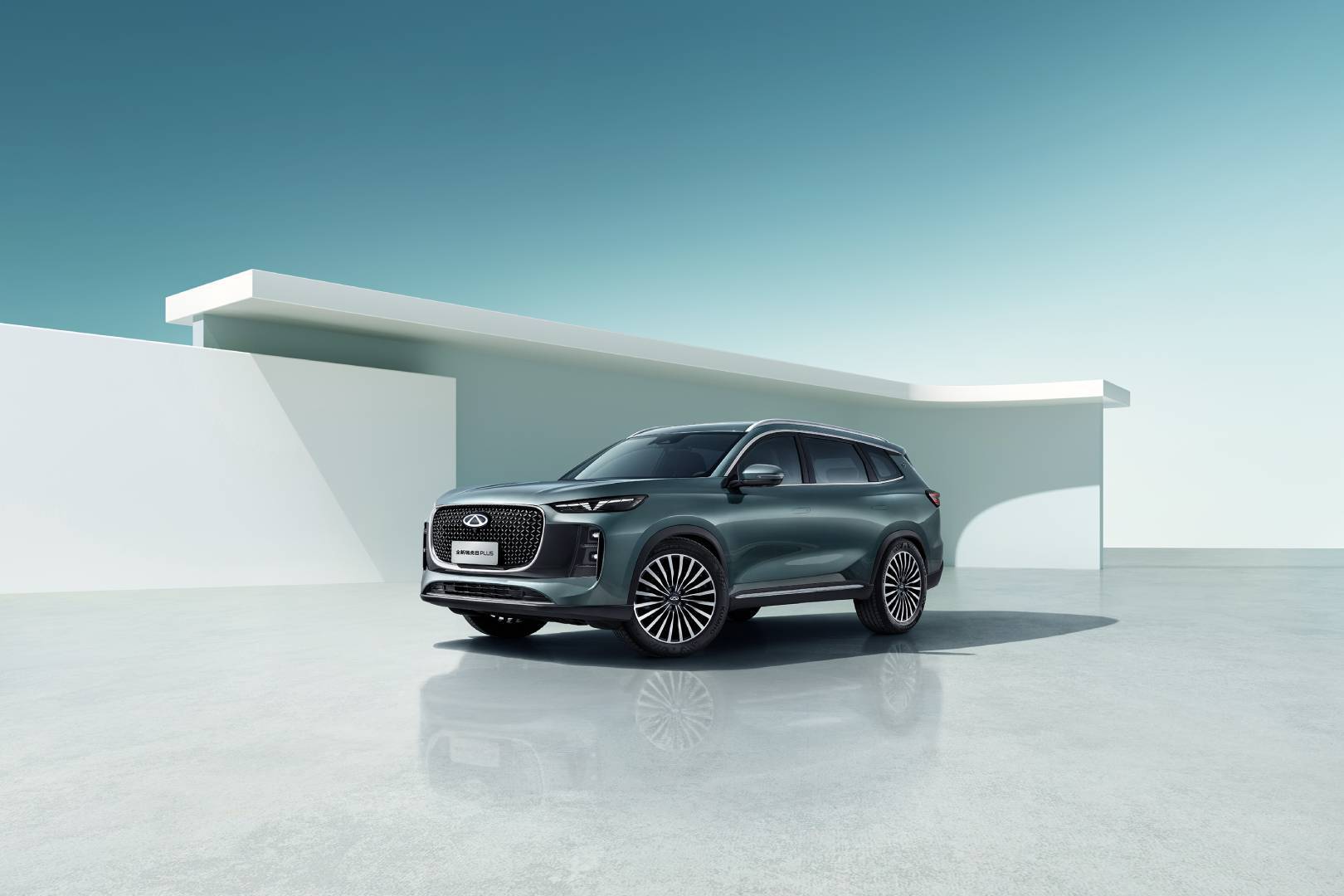 8155座舱+鲲鹏动力，全新瑞虎8 PLUS科技配置有多强？_搜狐汽车_搜狐网