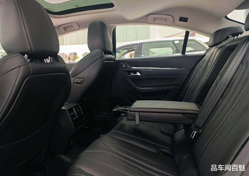 2025款标致508L到店，外观微调，配置升级，标配1.8T动力 爱信8AT_搜狐汽车_搜狐网