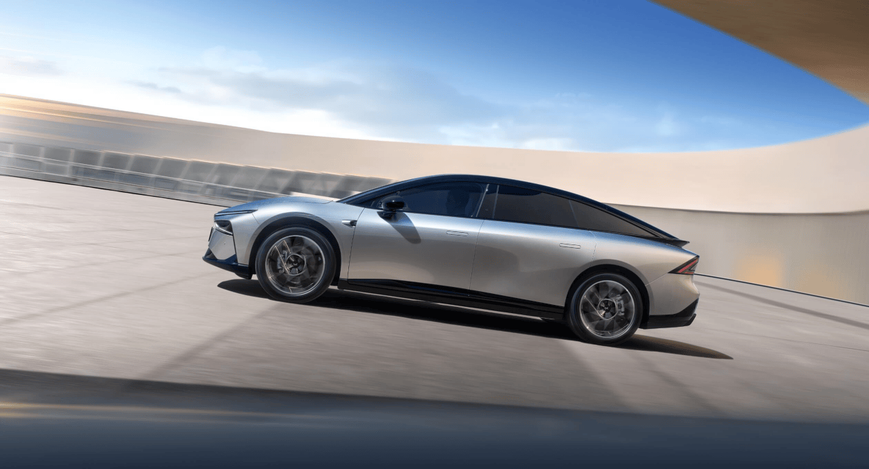 解析领克Z10和小鹏P7+，哪款更适合成为你的出行伙伴？_搜狐汽车_搜狐网