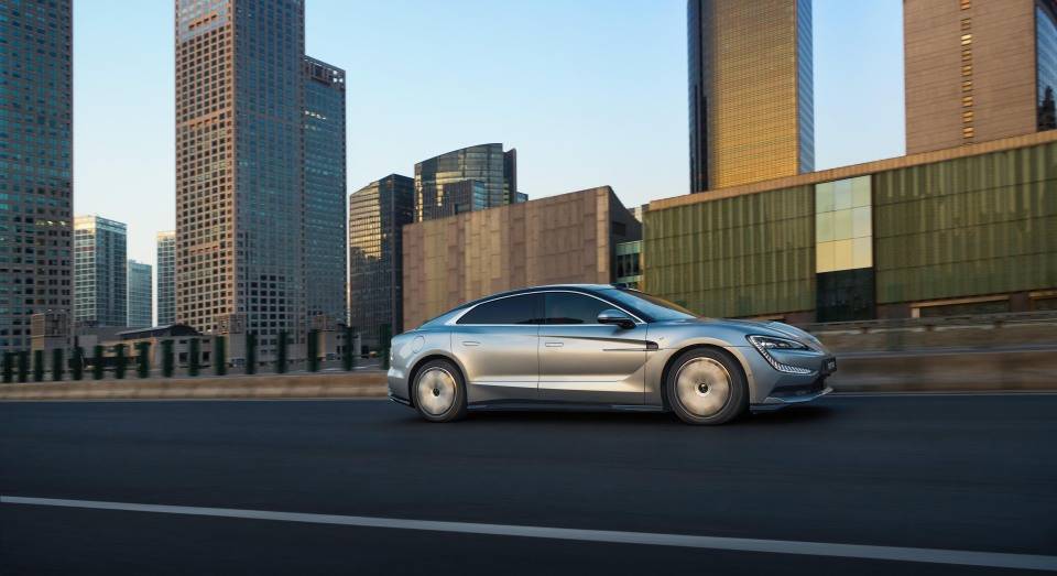 中国汽车首个水平对置发动机，仰望U7 PHEV“与电同静”就靠TA！_搜狐汽车_搜狐网