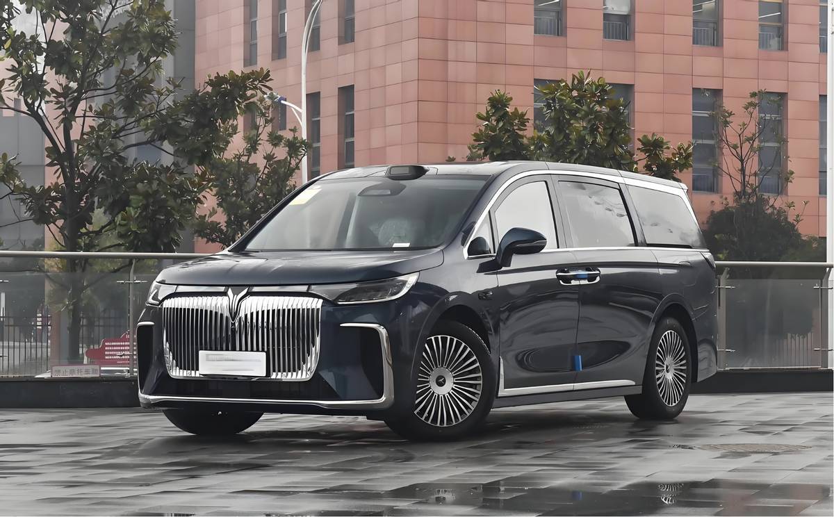 商务豪华与家庭舒适兼备，这三款高端MPV值得关注_搜狐汽车_搜狐网