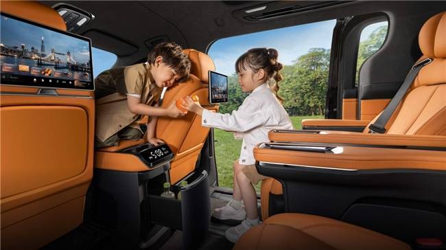 明星也在抢订的30万级MPV!翼真L380把百万配置卷成白菜价_搜狐汽车_搜狐网