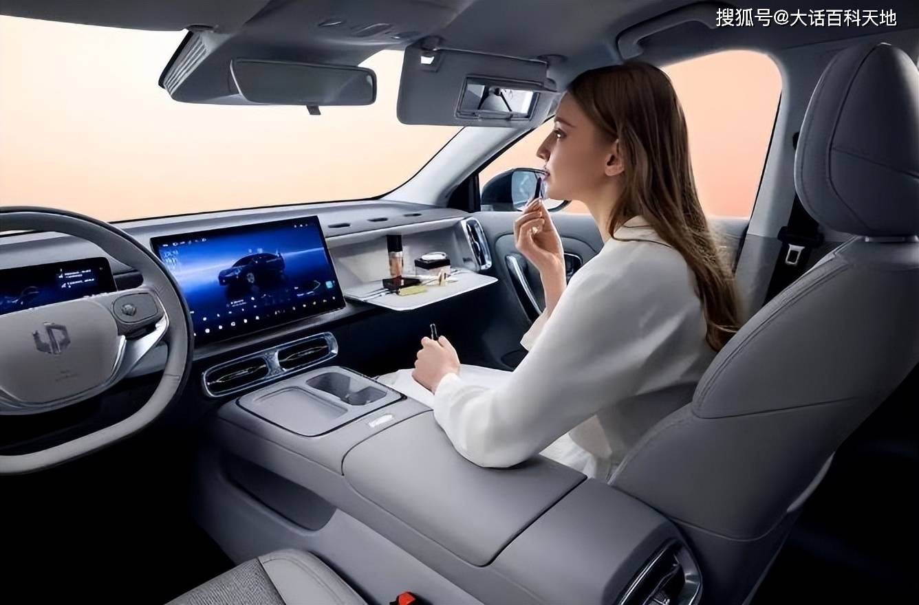 零跑B10：紧凑型SUV市场的一匹黑马，月销量突破5000辆_搜狐汽车_搜狐网