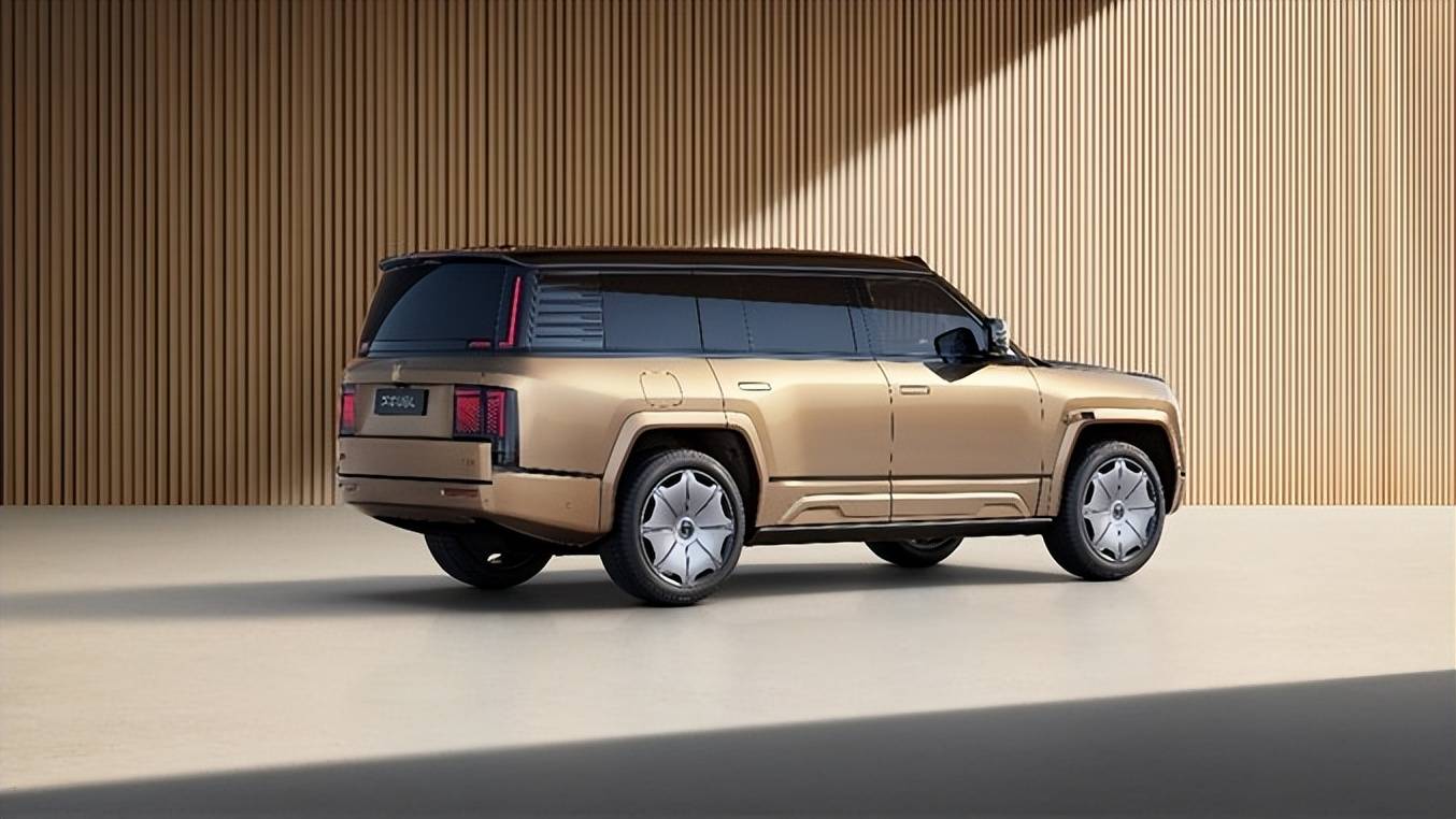 24K金标+5.4m六座，仰望U8L更多信息曝光！_搜狐汽车_搜狐网