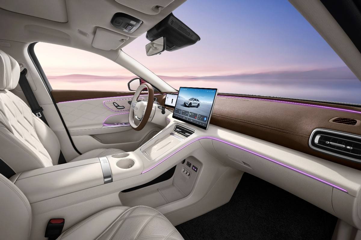 超级置换抢购价13.99万起，风云A9L凭啥敢叫板迈巴赫？_搜狐汽车_搜狐网