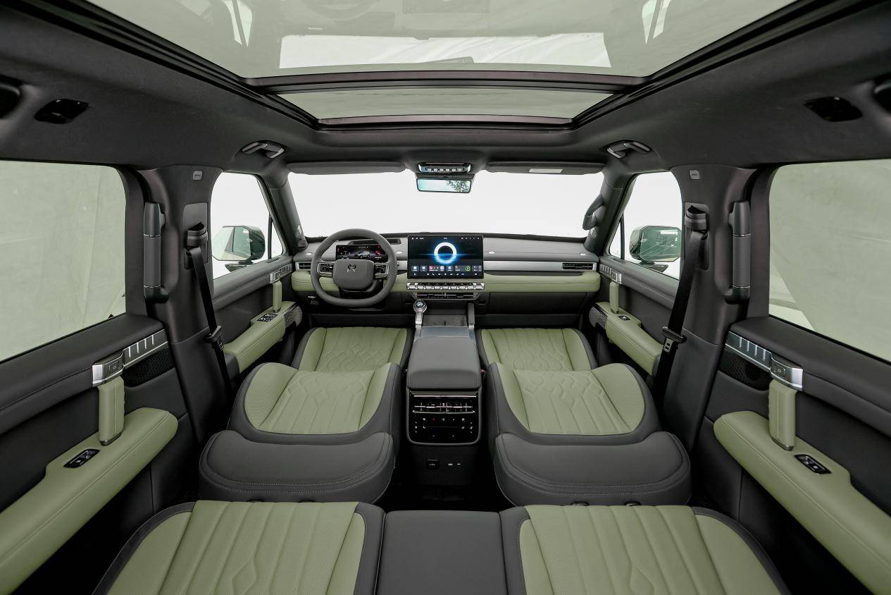 华为智驾赋能，猛士M817预售在即，剑指40-50万豪华智能越野市场！_搜狐汽车_搜狐网