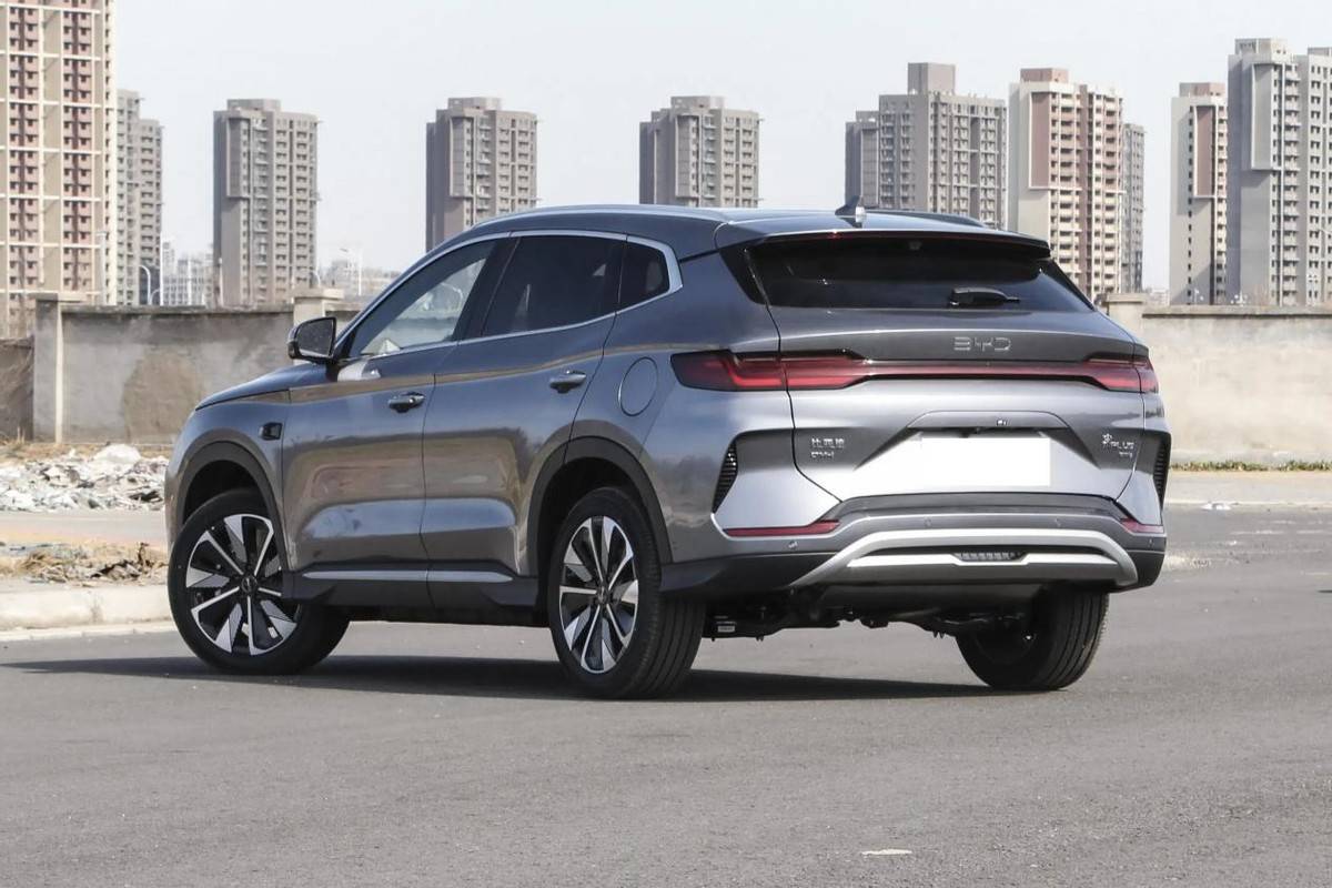 低配对低配！长安启源Q07和比亚迪宋PLUS DM-i，谁给得更多？_搜狐汽车_搜狐网