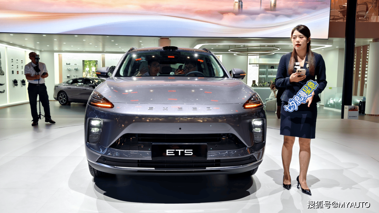 星途ET5成都车展首秀 15万级家庭SUV价值标杆_搜狐汽车_搜狐网