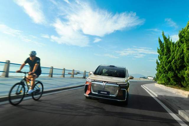 2026款岚图梦想家正式上市，32.99万起解锁混动MPV新体验_搜狐汽车_搜狐网