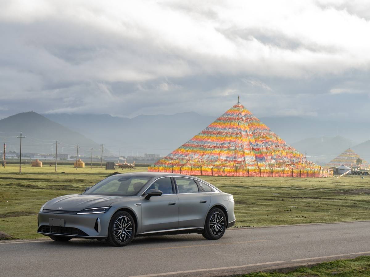 风云A9L重走吉尼斯之路，2500公里续航挑战见证中国混动技术新巅峰_搜狐汽车_搜狐网