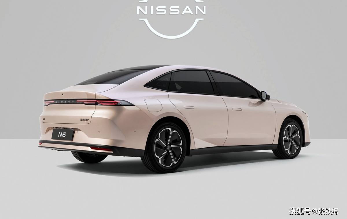 东风日产全新中级车，N6正式亮相，车长4831mm，纯电续航130km