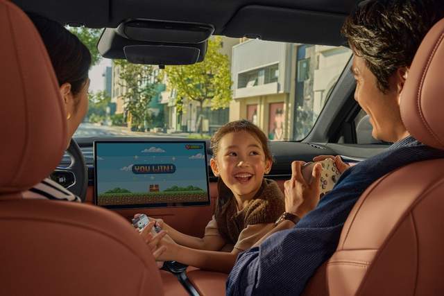 10.98万起上市，极狐全新阿尔法T5全球首个搭载8775舱驾一体_搜狐汽车_搜狐网