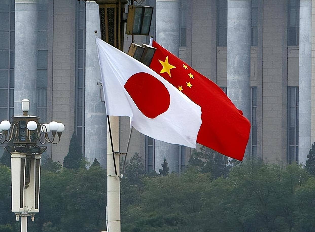 高市绝望豪赌，一旦失败必将下台，指派心腹访美向特朗普求救