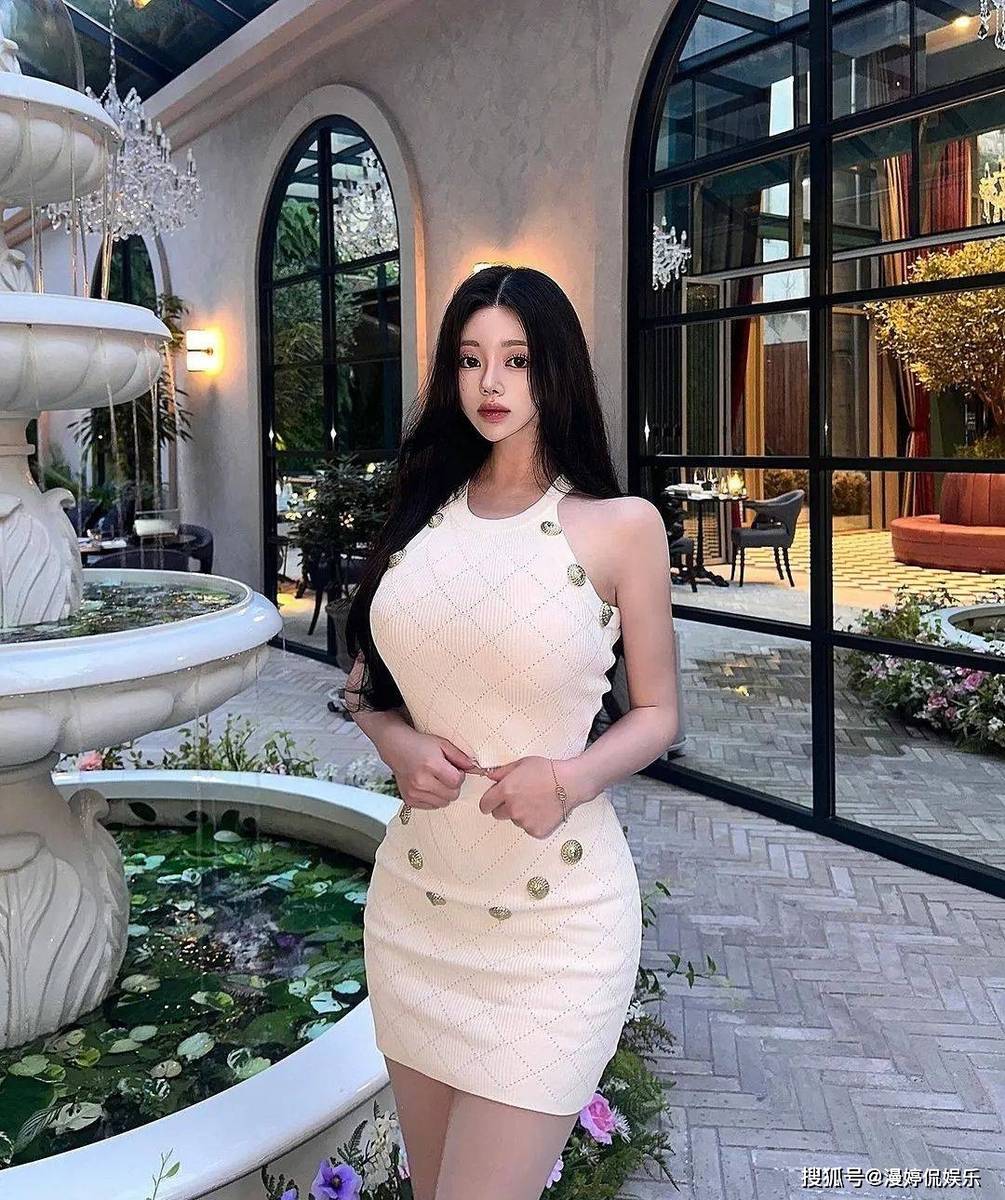 韩国模特有多美？镜头放大后，好身材尽显无遗！