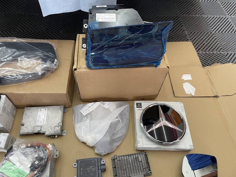 22款奔驰GLS450升级HUD抬头显示 平视仪表信息_搜狐汽车_搜狐网