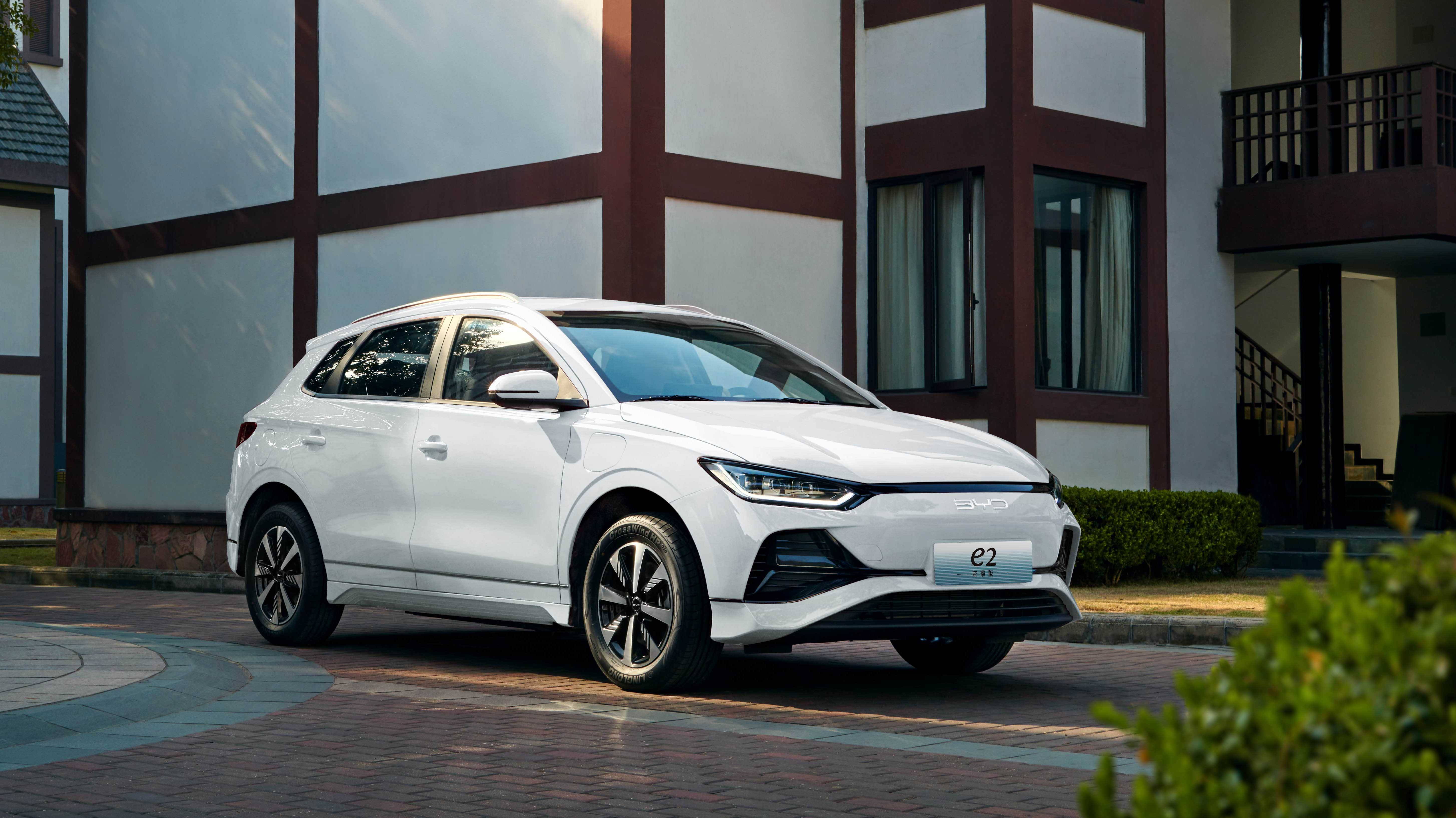 比亚迪e2荣耀版上市，8.98万元起，续航405km还标配快充_搜狐汽车_搜狐网