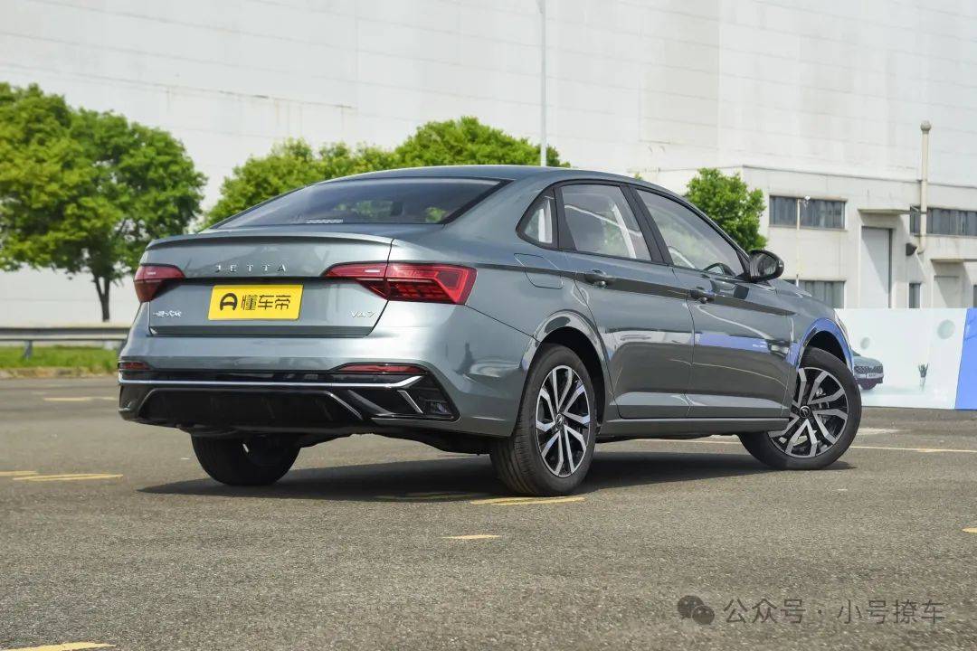 捷达VA7亮相：与速腾“血缘”深厚，1.4T+7DCT动力组合吸睛！_搜狐汽车_搜狐网