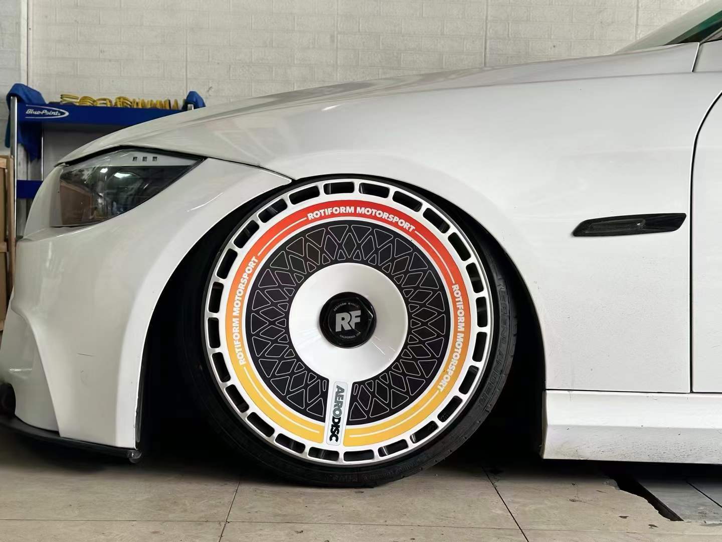 宝马 3 系 E90：AIRBFT 气动避震赋予的全新姿态_搜狐汽车_搜狐网