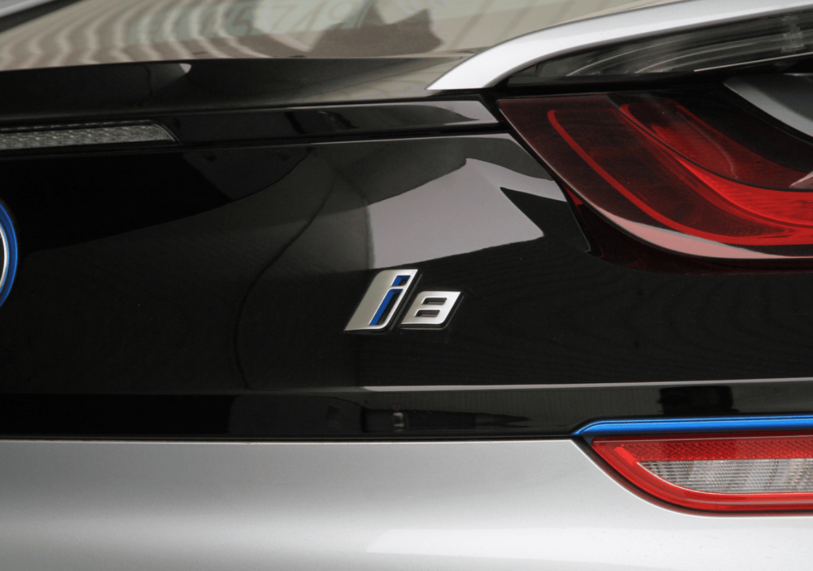 百万尊界S800遭非议，国产1.5T发动机成焦点，新能源战场暗流涌动？_搜狐汽车_搜狐网