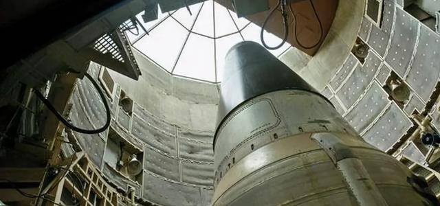 美国新式陆基洲际导弹GBSD，厉害么？其核武力量有多大的规模？_核弹_世界_民兵