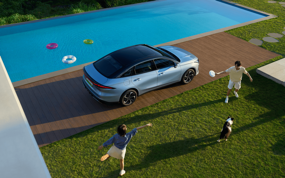 吉利银河L6 EMi与L7 EMi冰雪中闪耀登场，智能与美学并重_搜狐汽车_搜狐网