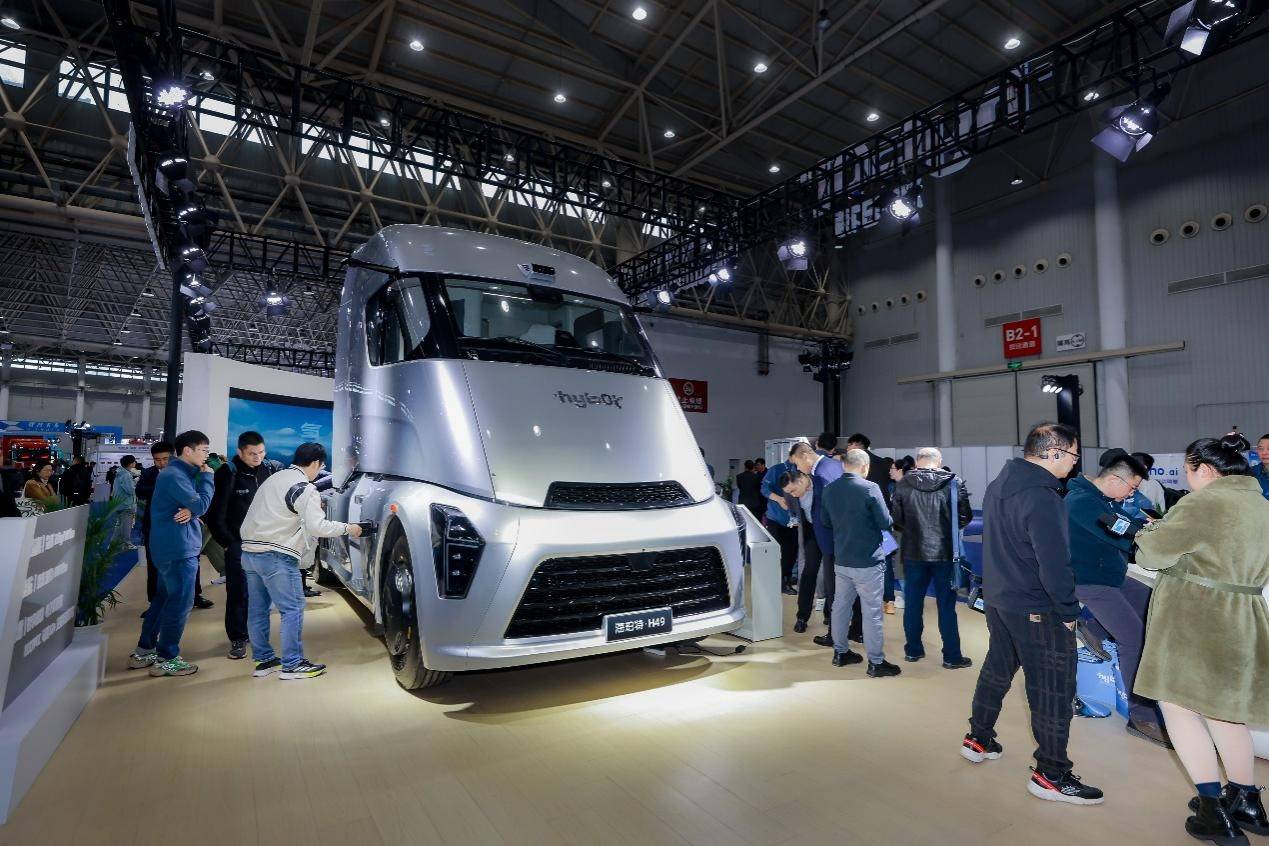 2025商用车展 | 海珀特H49荣获“2026中国年度卡车（CTOY 2026）”桂冠_搜狐汽车_搜狐网